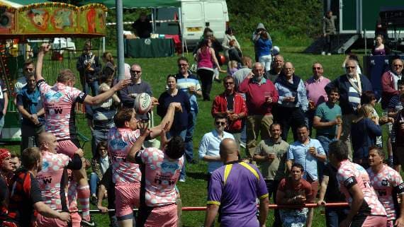 Wayne Barnes select XV beaten by Bream in charity rugby match ...