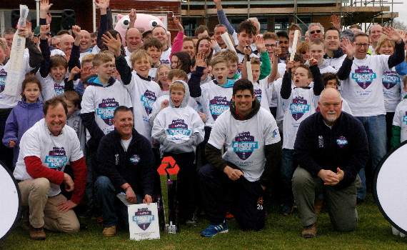 England heavyweights show support for local cricket with visit to ...