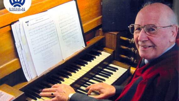 Forest of Dean organist entertains - 65 years on | theforester.co.uk