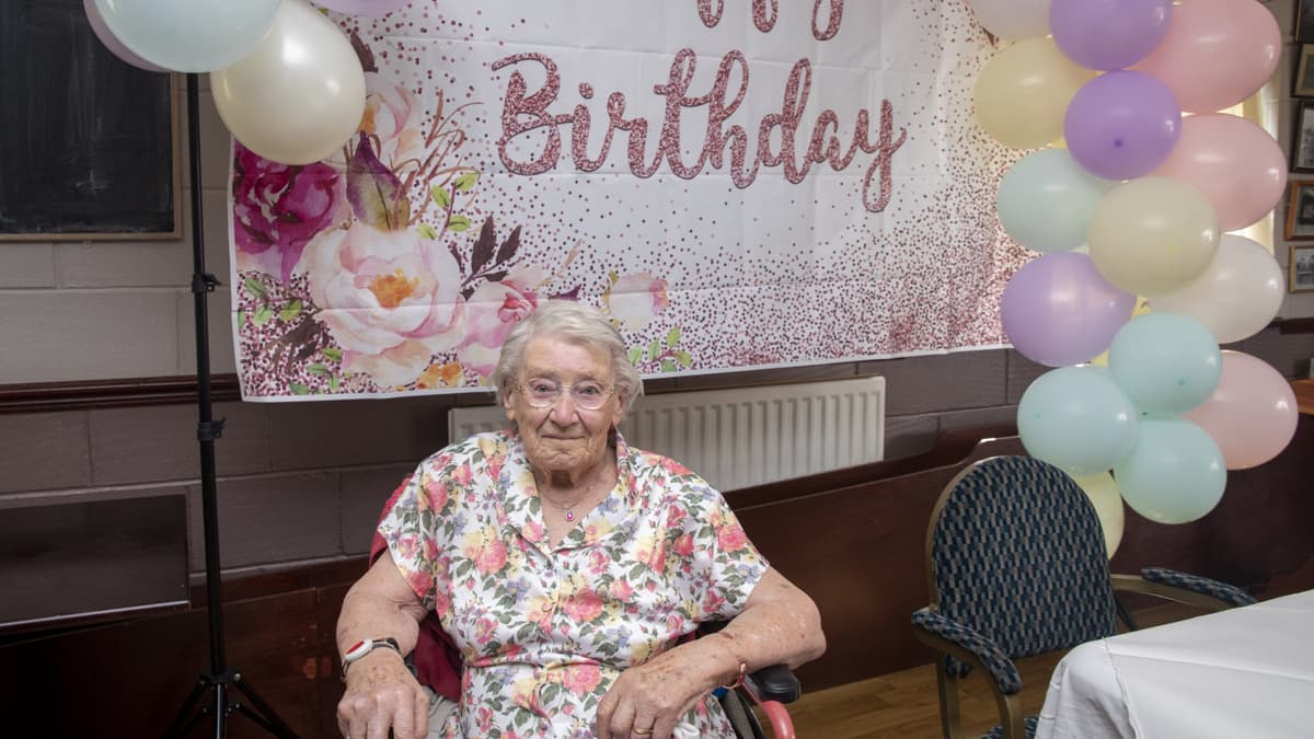 Landmark birthday for St Briavels' 'lumberjill' Ivy Gunter ...