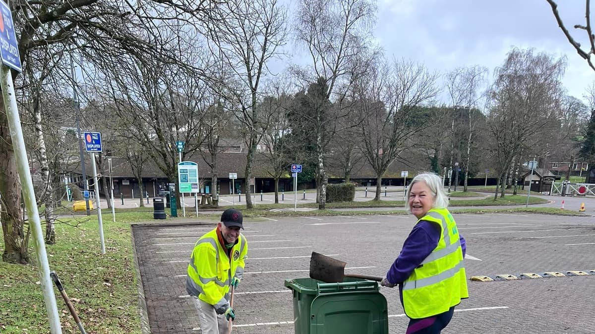 Coleford Welcomes Walkers clean up car park to restore 'sense of pride ...