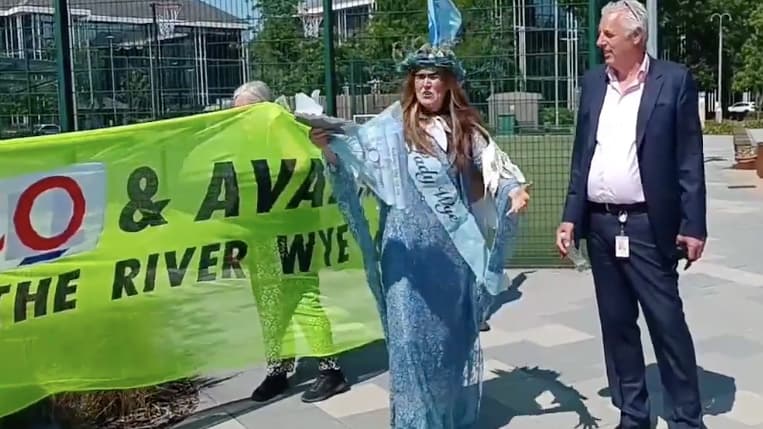 Wye protest takes campaign to Tesco AGM | theforester.co.uk