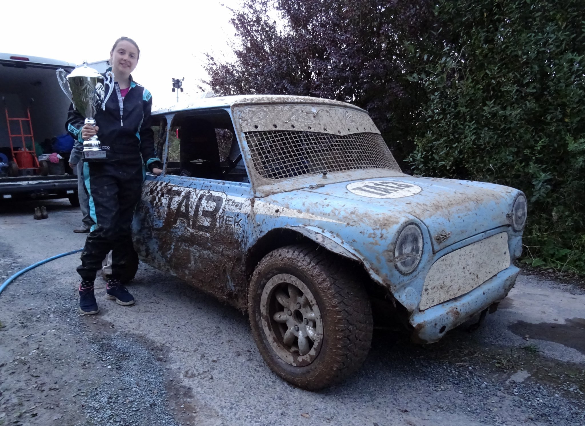 Coleford's Kathryn Harding wins fifth round of British Autograss Series ...