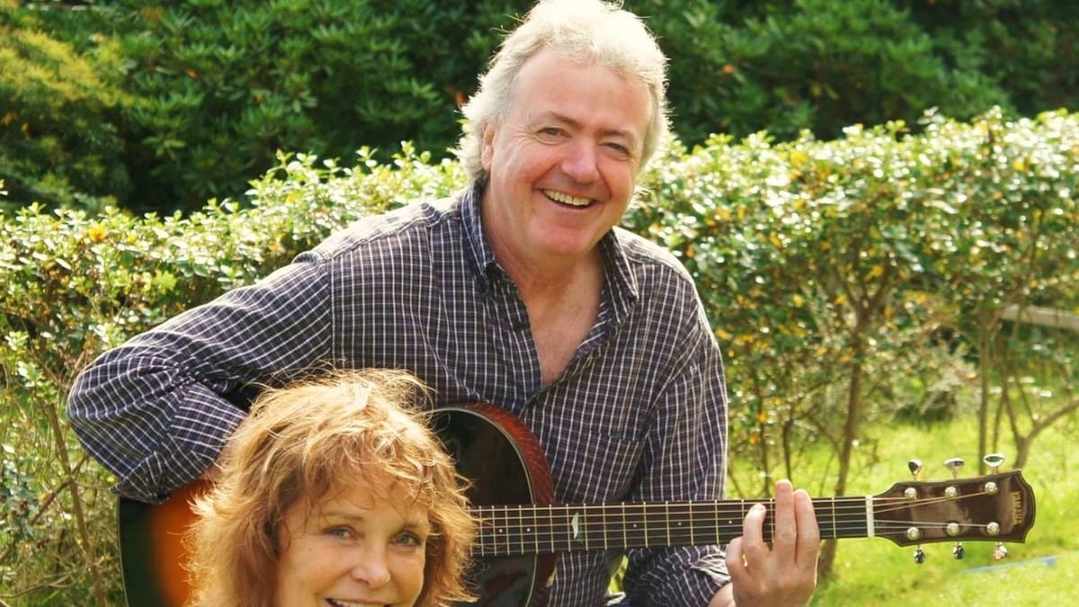 International duo in concert at folk club | theforester.co.uk