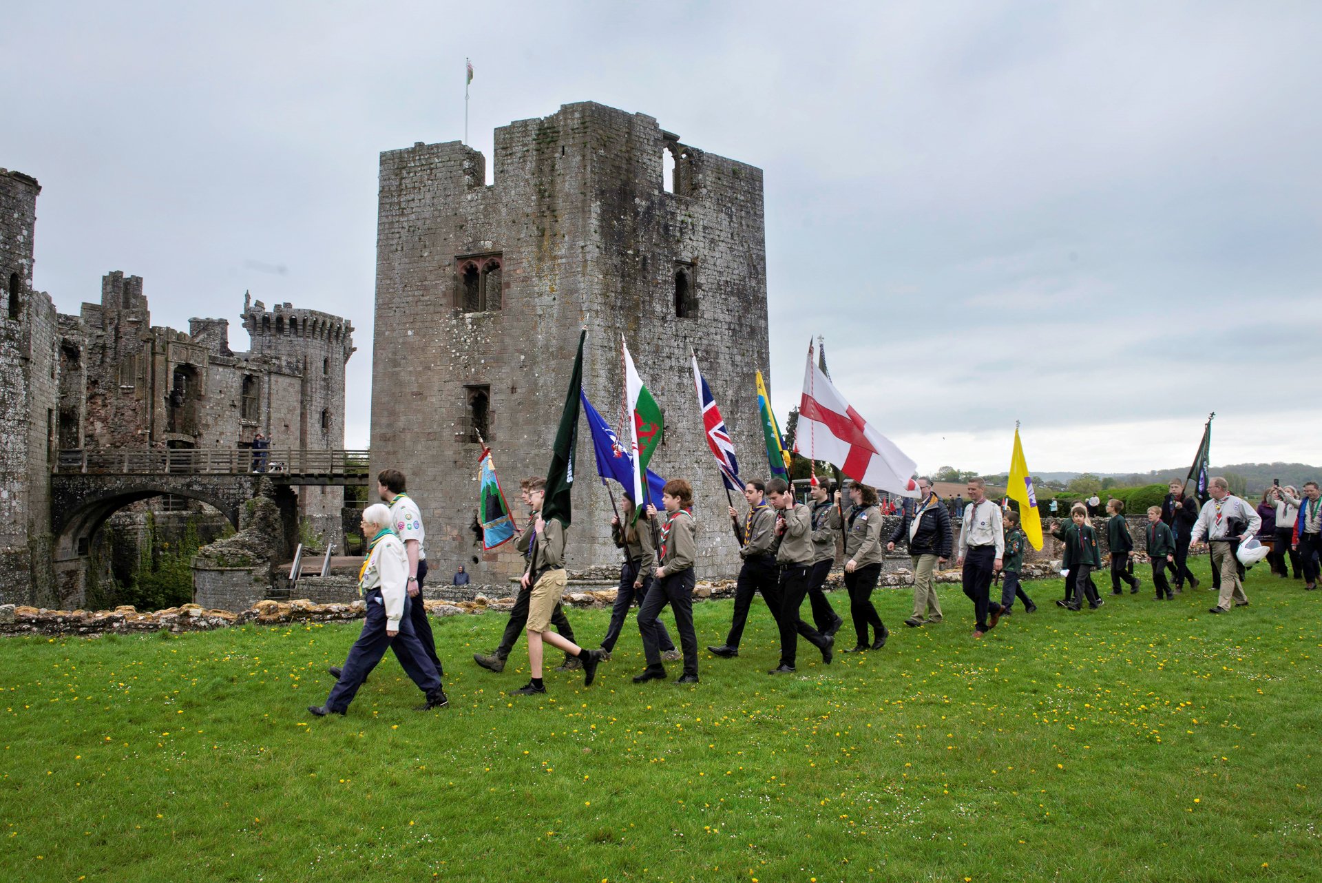 Scouts St George's Day parade at Raglan Castle | theforester.co.uk