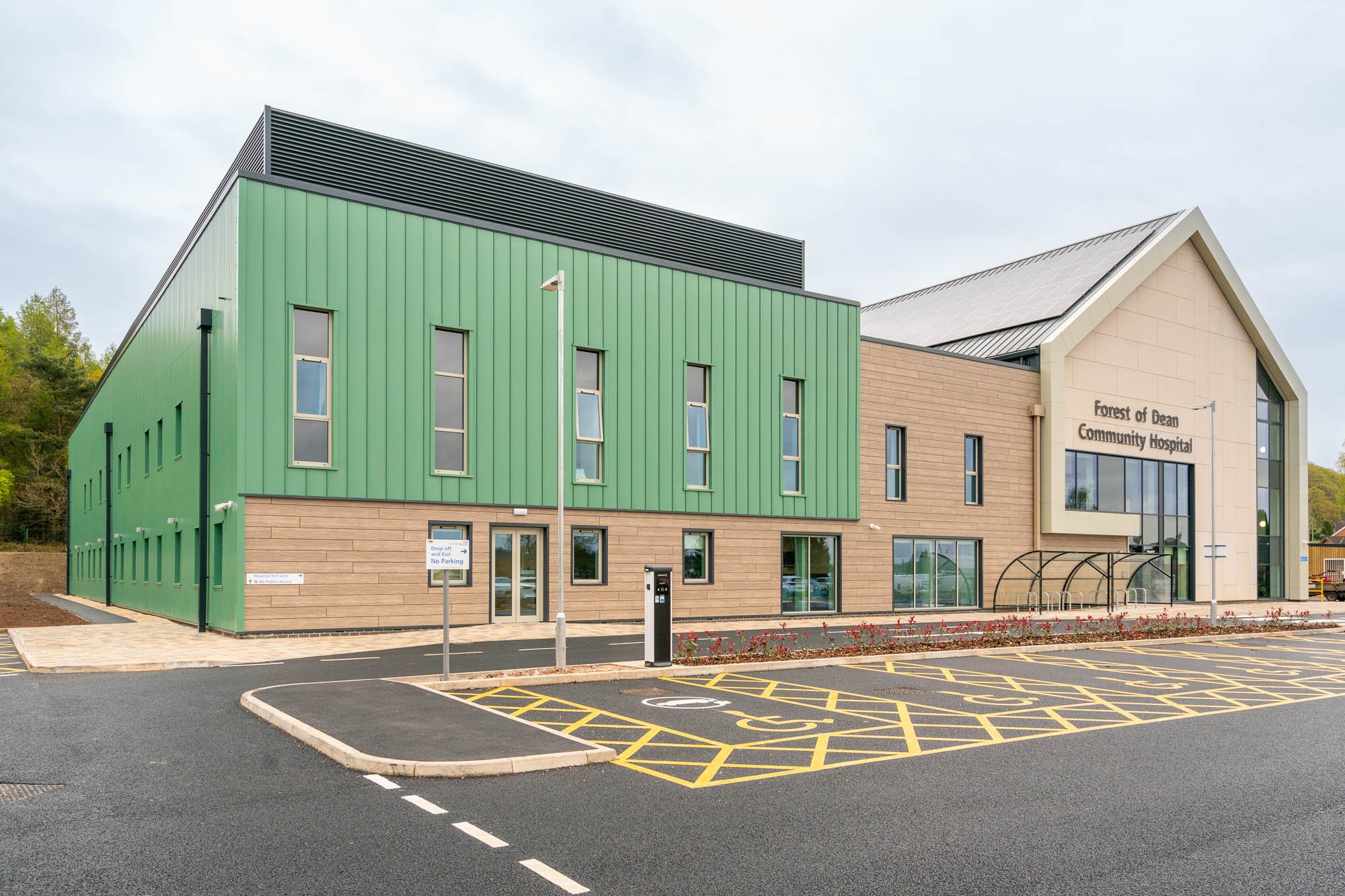 Phased opening to begin for new community hospital in The Forest of ...