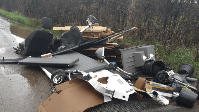 Fly Tipping Incident In Kent S Green Theforester Co Uk