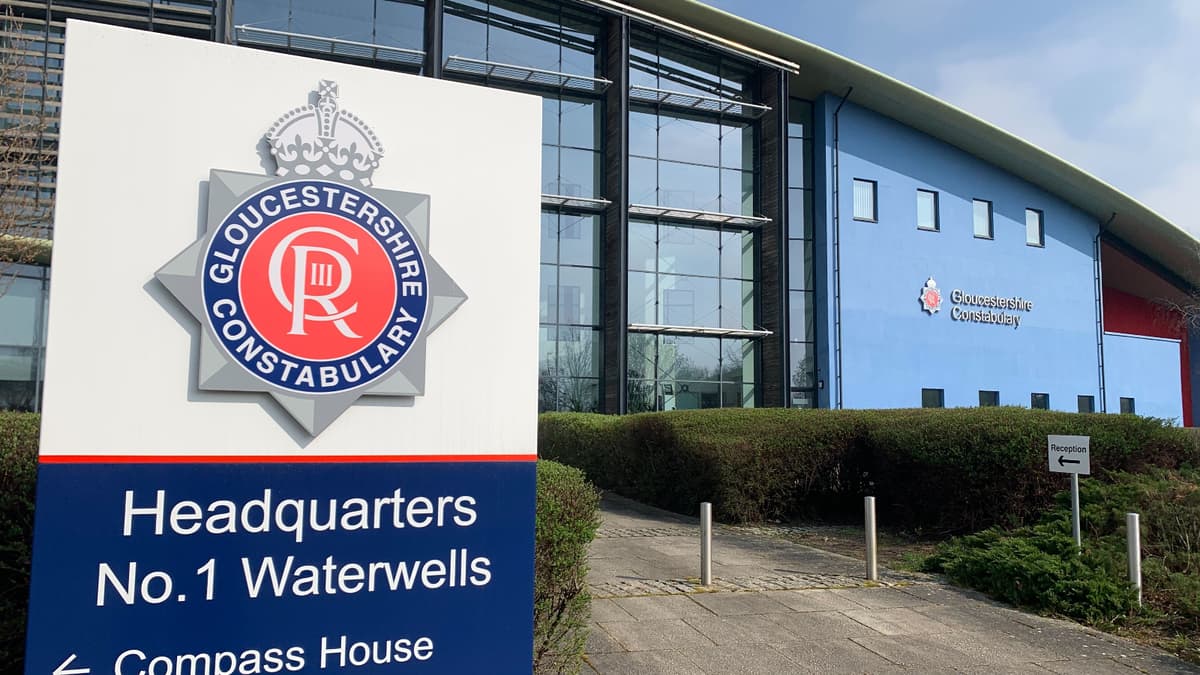 Ex-Glos cop banned after off-duty pub punch up | theforester.co.uk