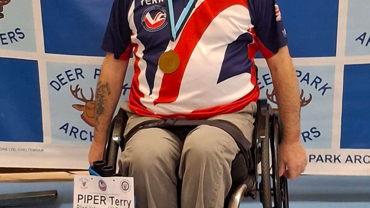 Blind archer Terry Piper sets new British record | theforester.co.uk